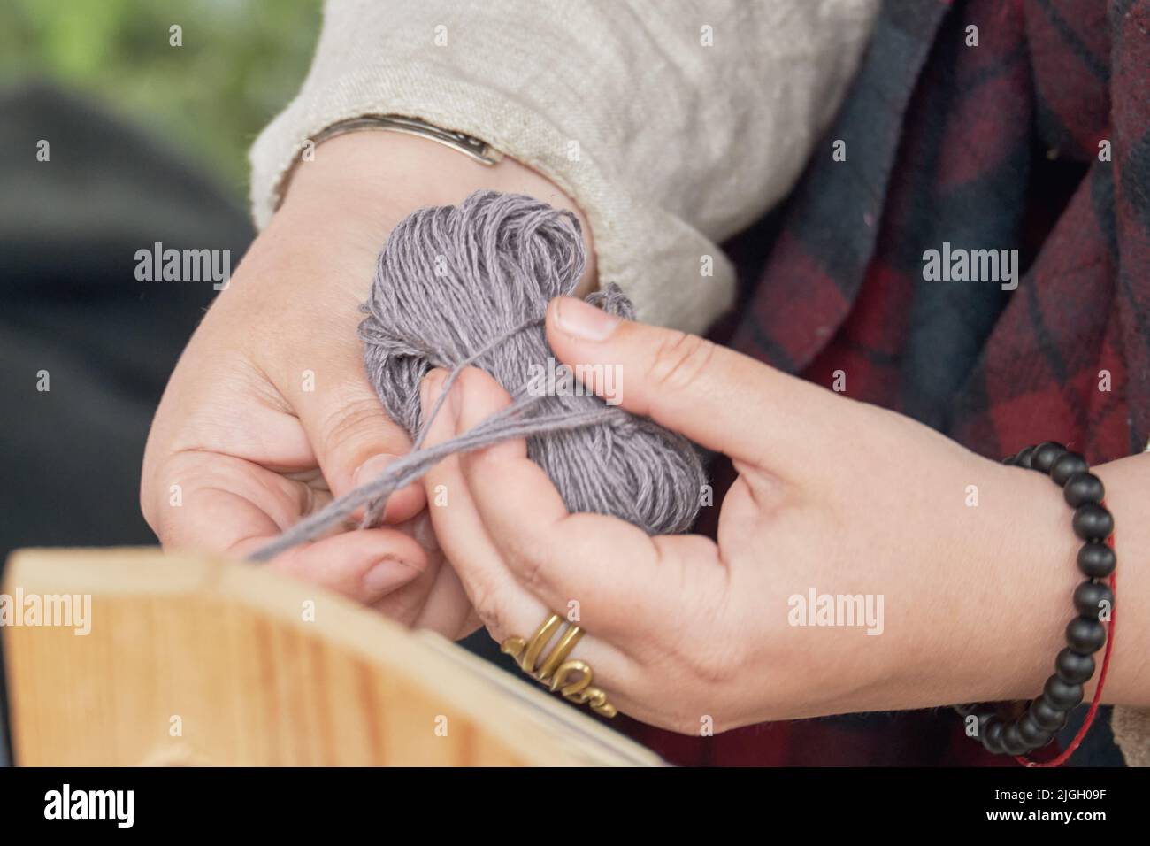 An ancient Roman woman makes yarn and sews from vintage wool ...