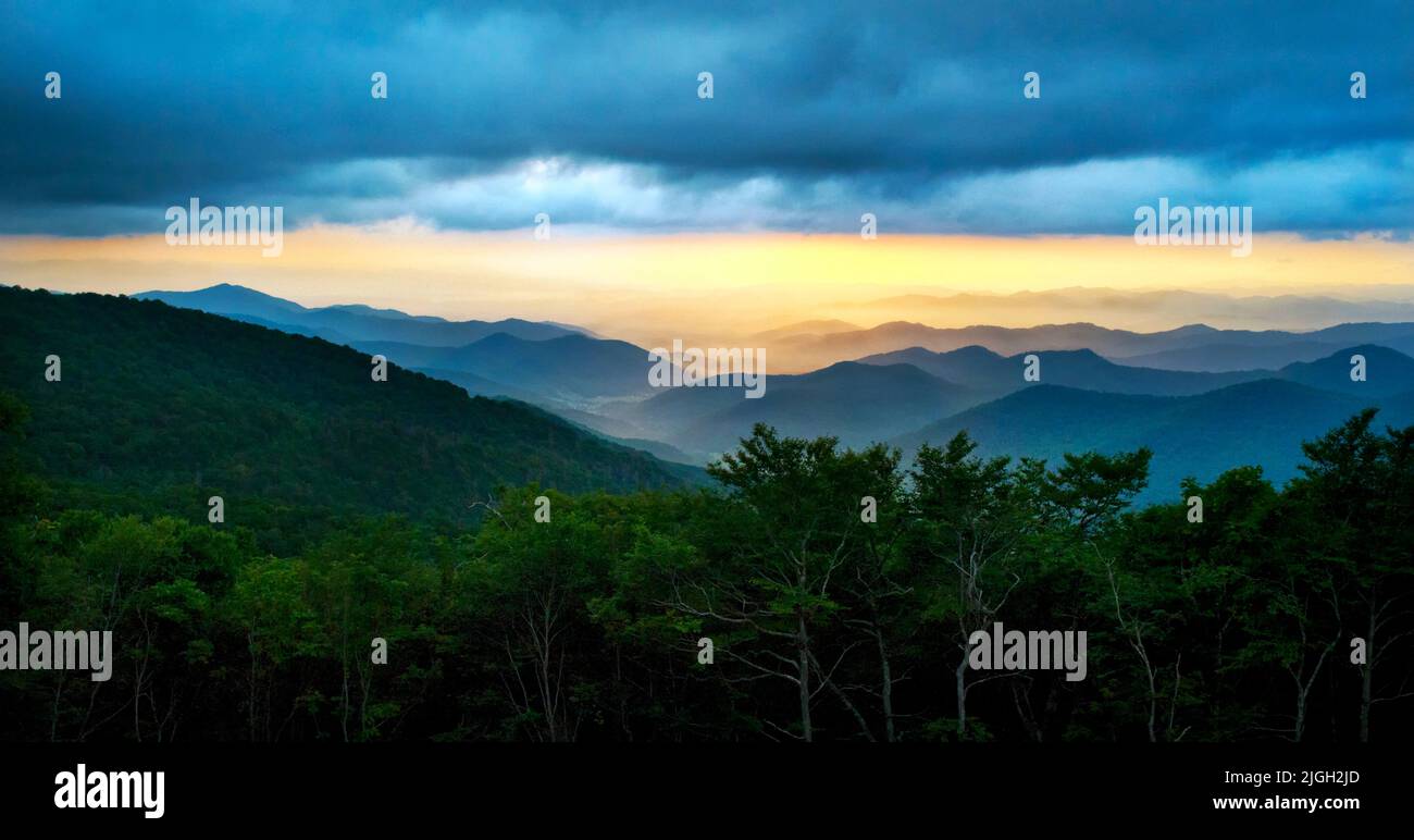 Blue Ridge Mountains in North Carolina Stock Photo - Alamy