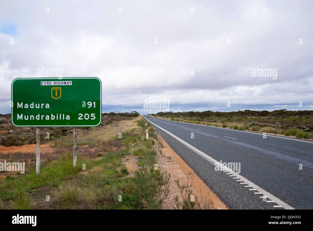 Australian road sign distance hi-res stock photography and images - Alamy