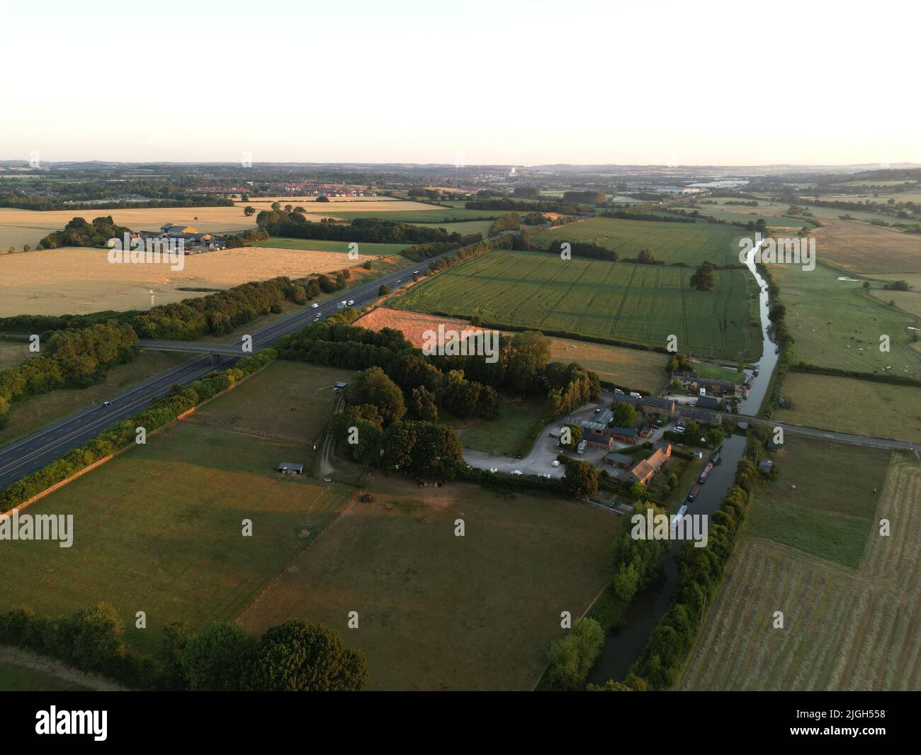 Twyford Wharf Narrow Boats. Oxford canal. M40 motorway. Cherwell Valley ...