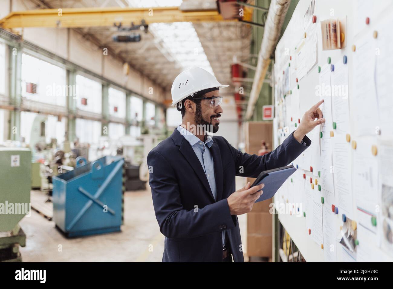 Engineer whiteboard hi-res stock photography and images - Alamy