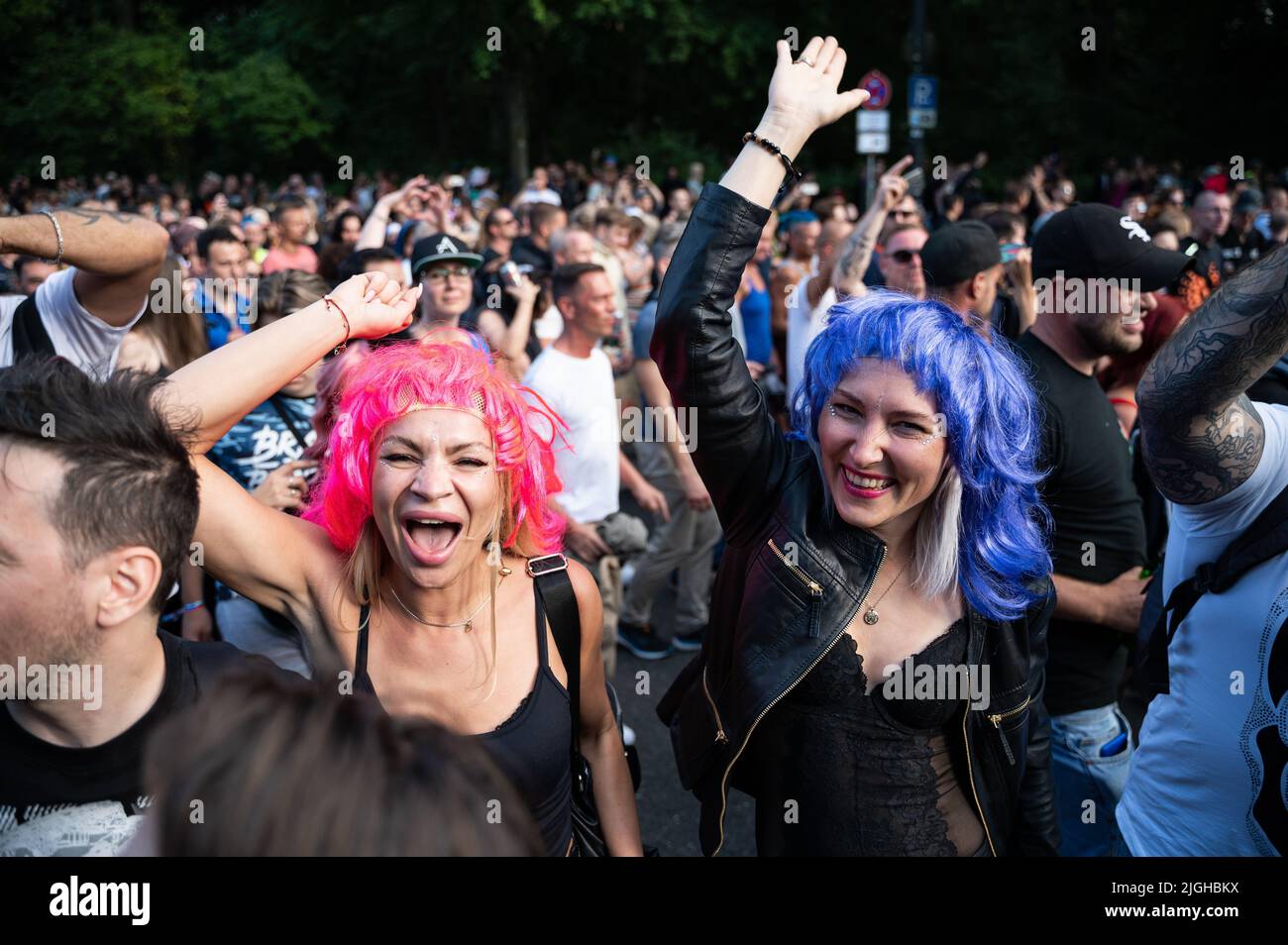 09.07.2022, Berlin, Germany, Europe - Techno music fans and revellers ...