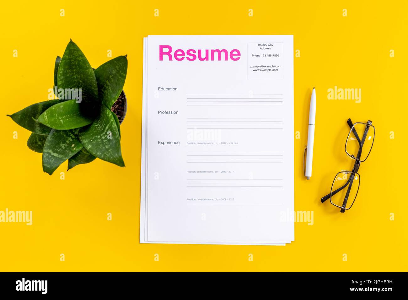 Resume application form on job seeker or HR manager table Stock Photo ...