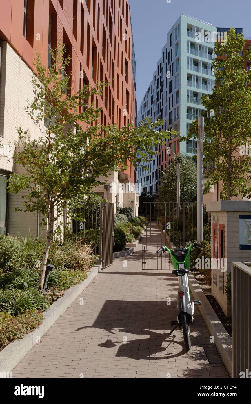 Modern riverside apartments in Greenwich, London SE10 UK Stock Photo ...