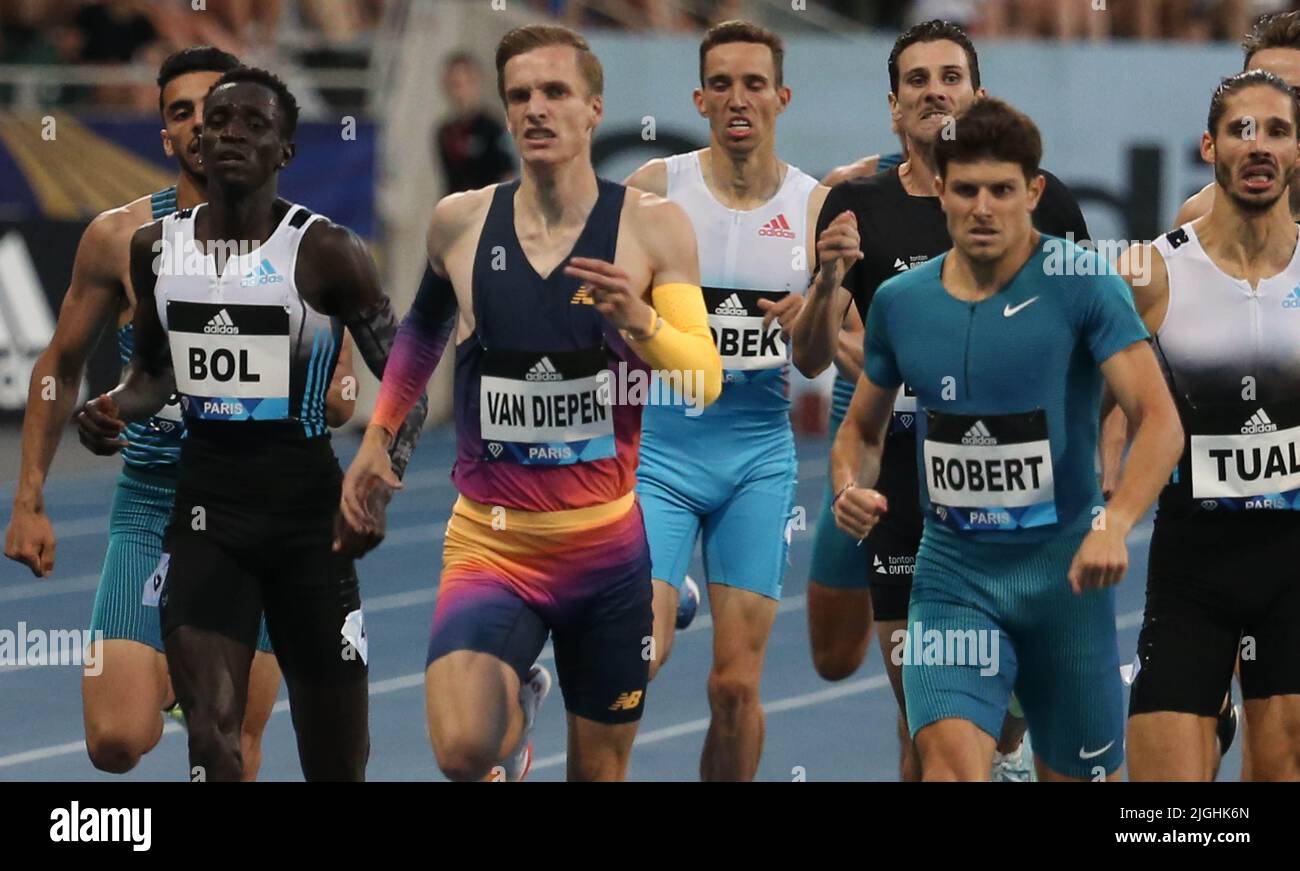 Benjamin Robert of France, Peter Bol of Australia, Tony van Diepen of ...