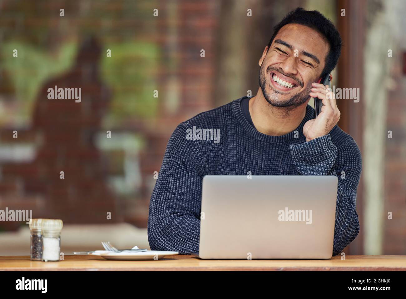 Talking finish hi-res stock photography and images - Alamy