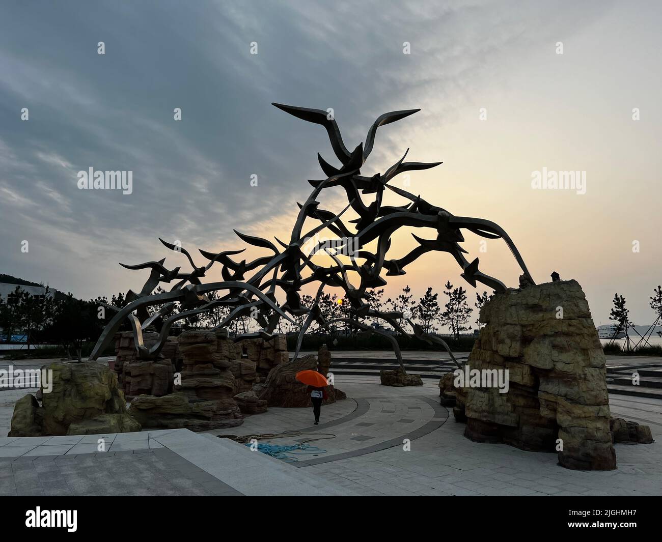 Taking flight sculpture hi-res stock photography and images - Alamy