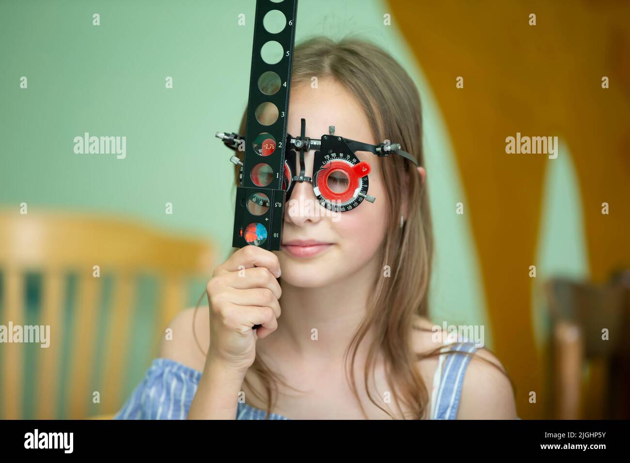 Treatment myopia hi-res stock photography and images - Alamy