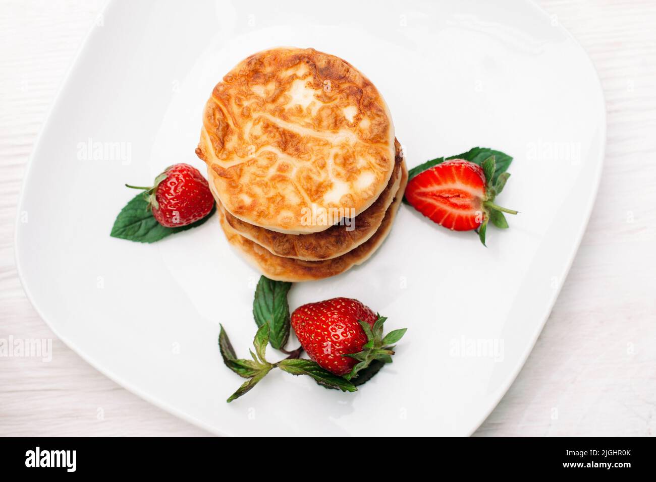 Flat pancakes hi-res stock photography and images - Alamy