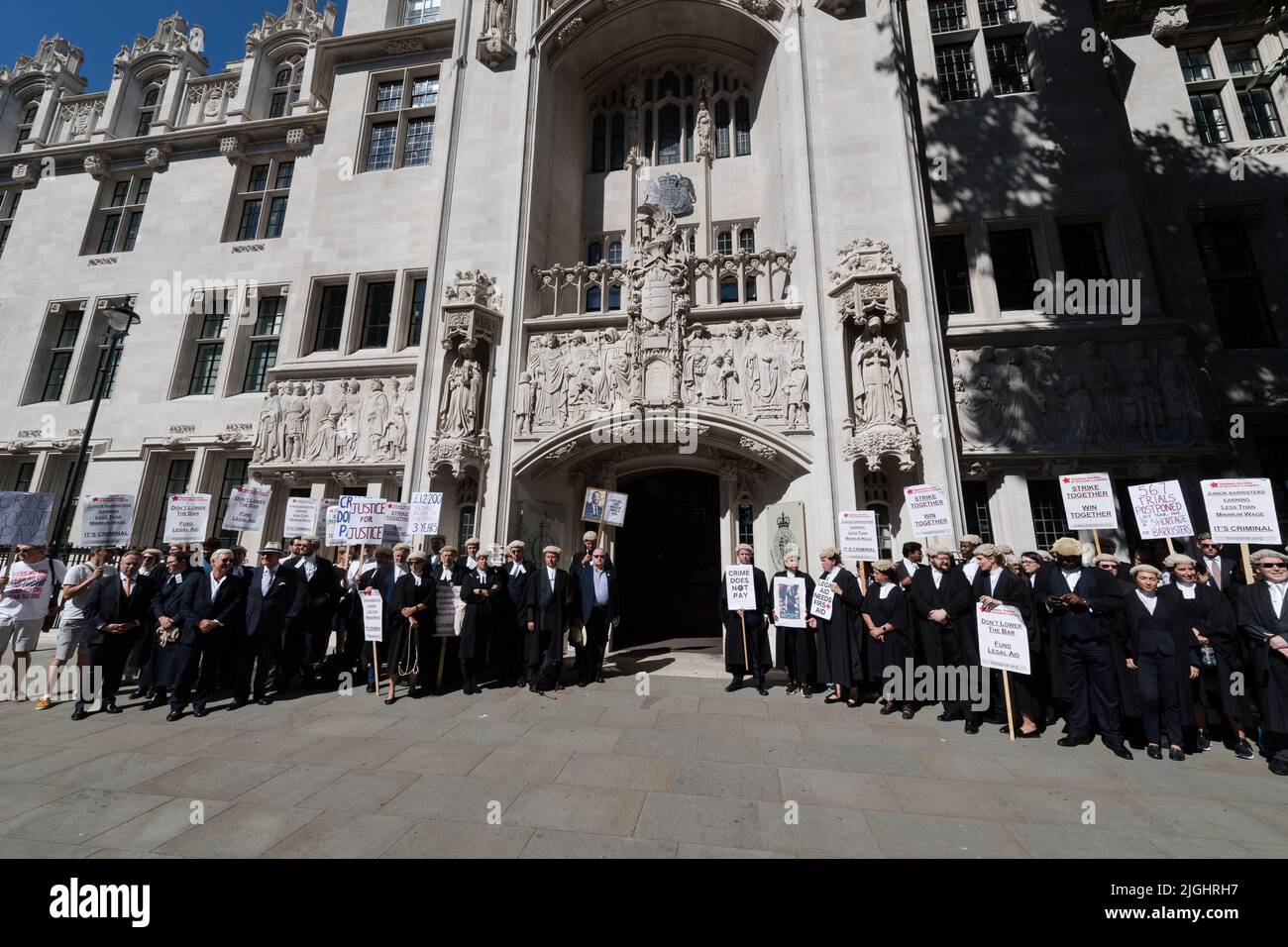 Uk barristers wigs hi-res stock photography and images - Alamy