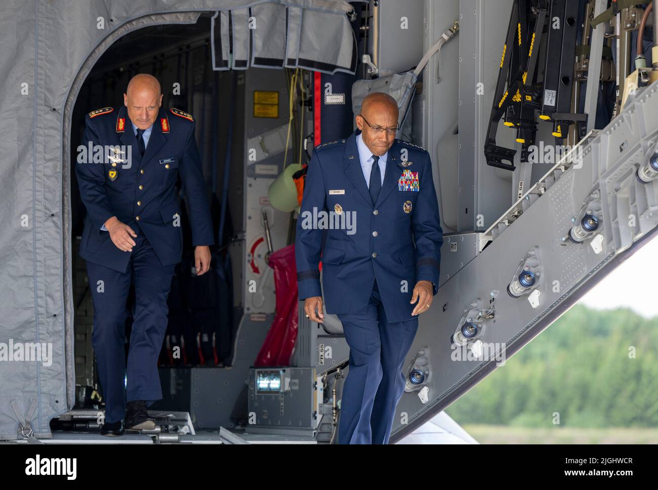 Laage, Germany. 11th July, 2022. Charles Quinton Brown Jr. (r), U.S ...