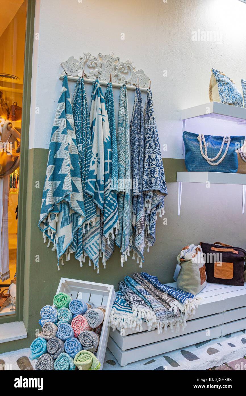 Traditioal clothes hi-res stock photography and images - Alamy