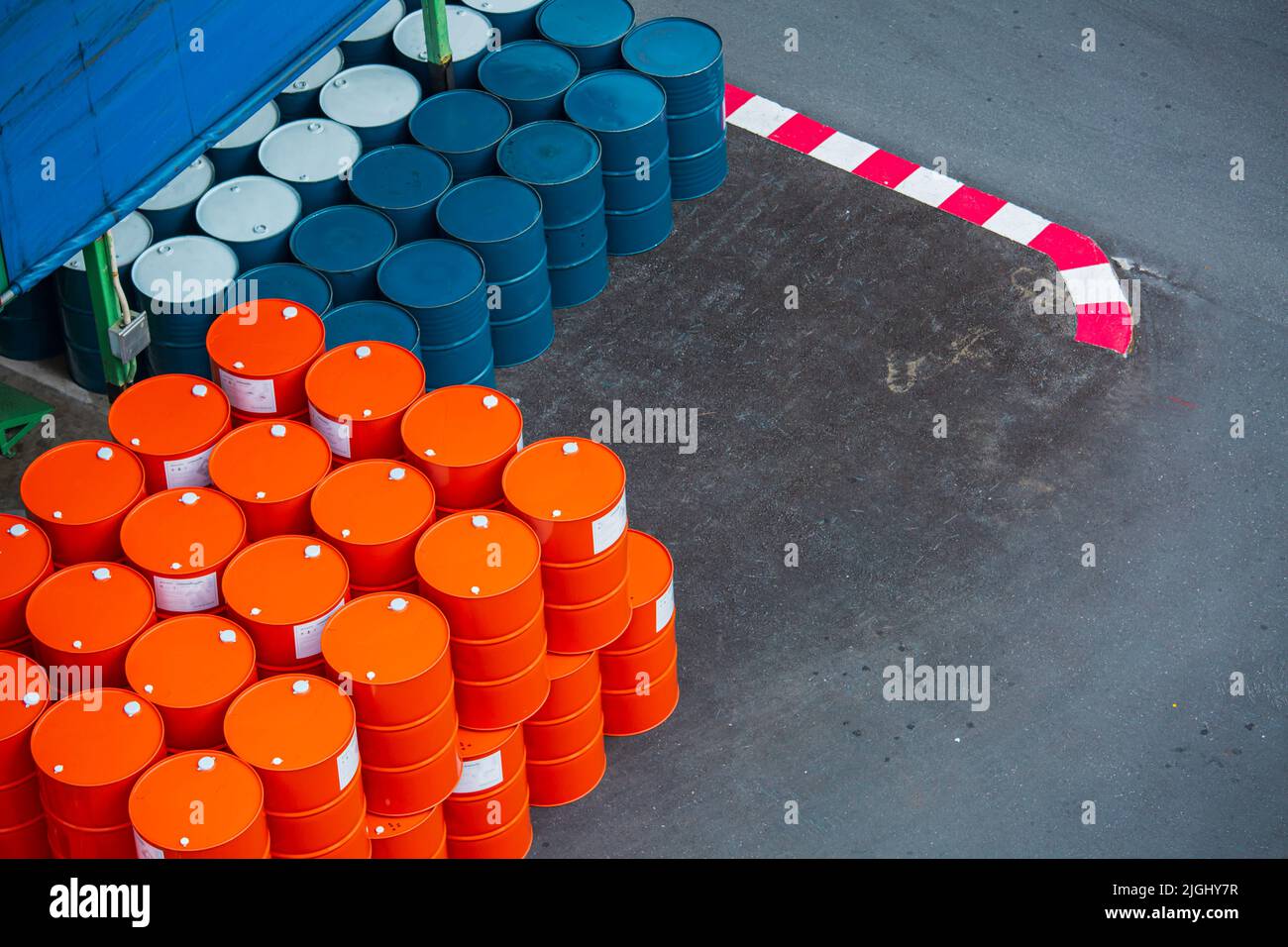 Chemical waste drums green hi-res stock photography and images - Alamy