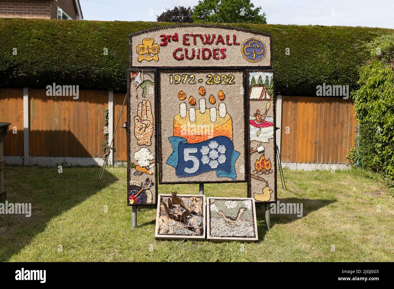 Guides well dressing hi-res stock photography and images - Alamy