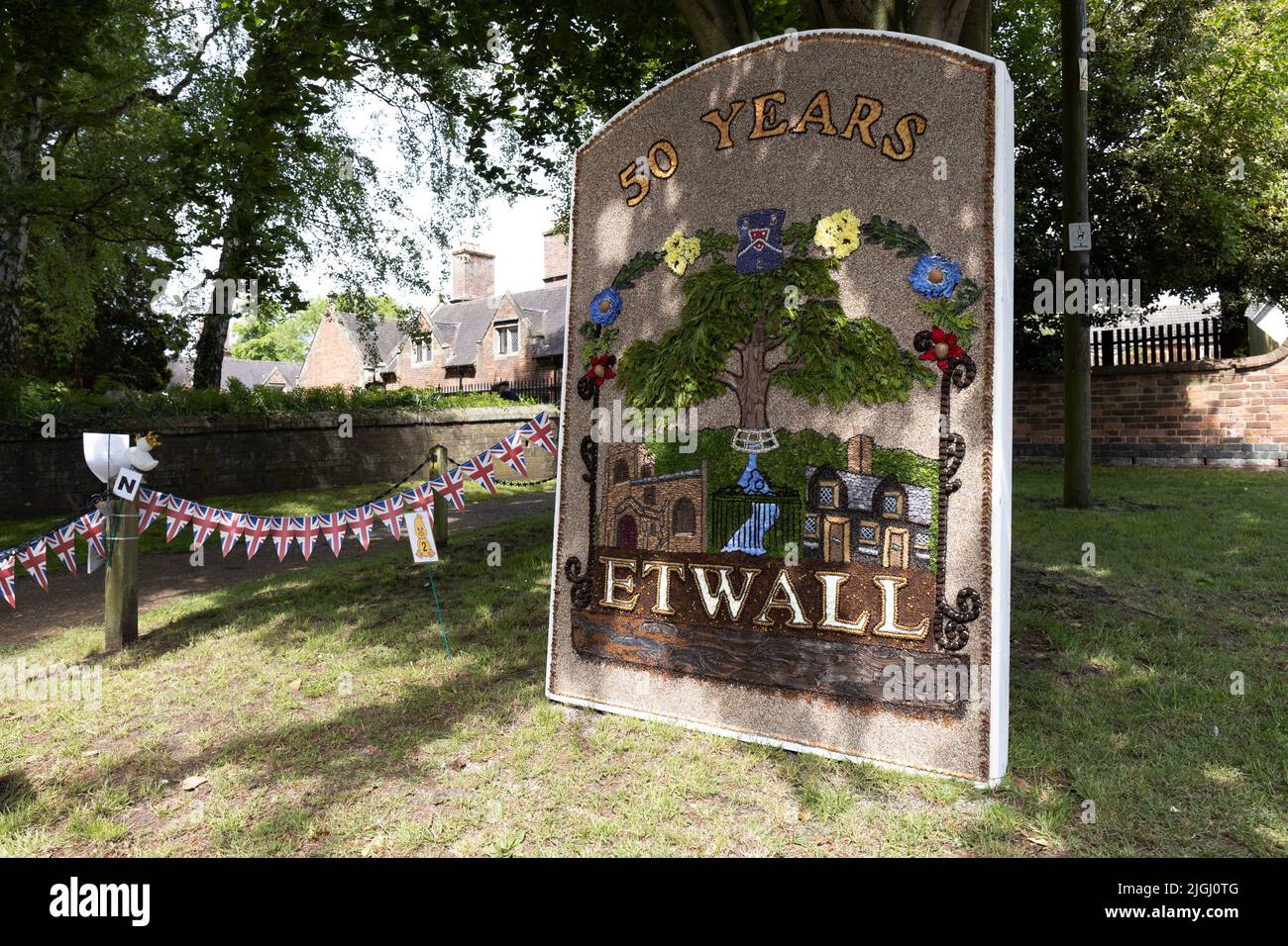 Etwall Well Dressing Festival 2022, Derbyshire, Engalnd Stock Photo - Alamy