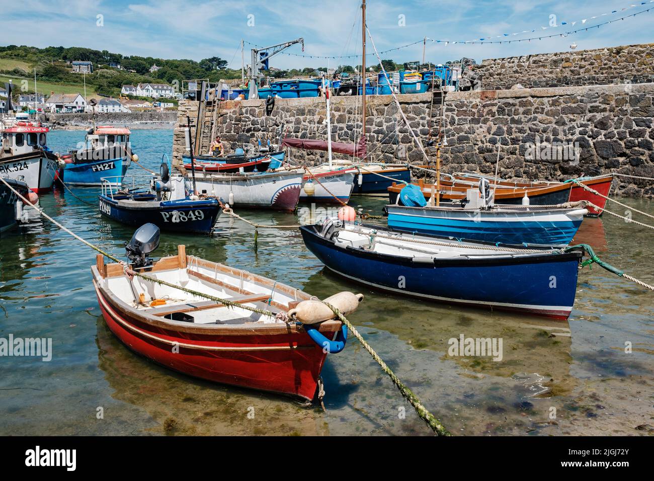Coverack harbour fishing boat hi-res stock photography and images - Alamy