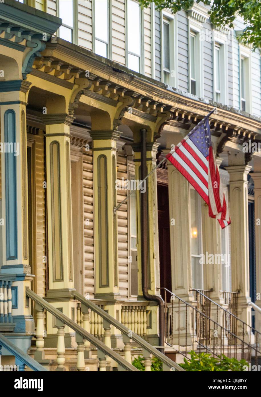American queen anne architecture hi-res stock photography and images ...