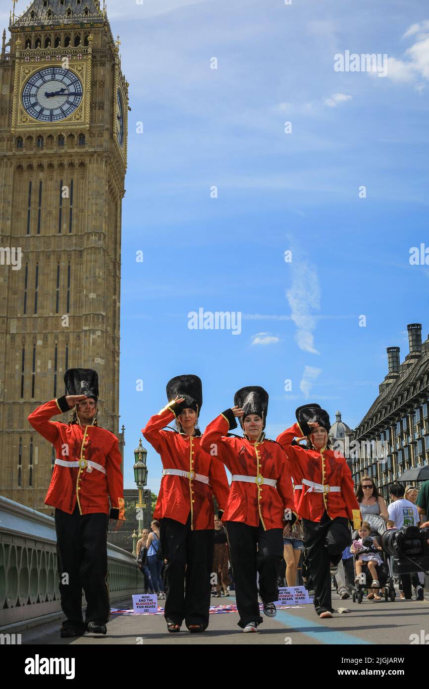 Fake fur caps hi-res stock photography and images - Alamy