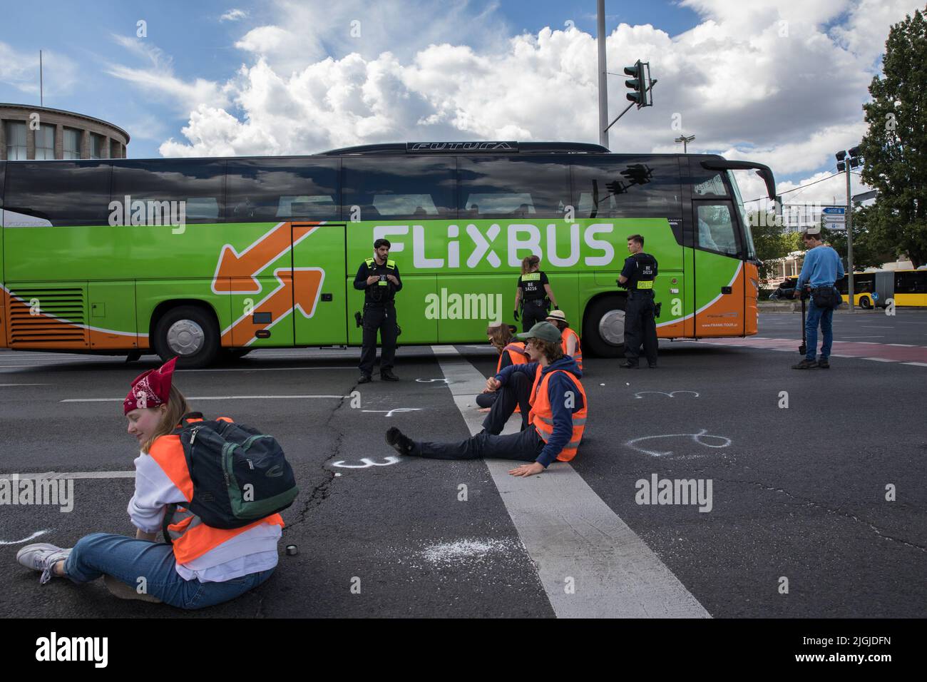 Climate activists from the Letzte Generation, Last Generation, movement ...