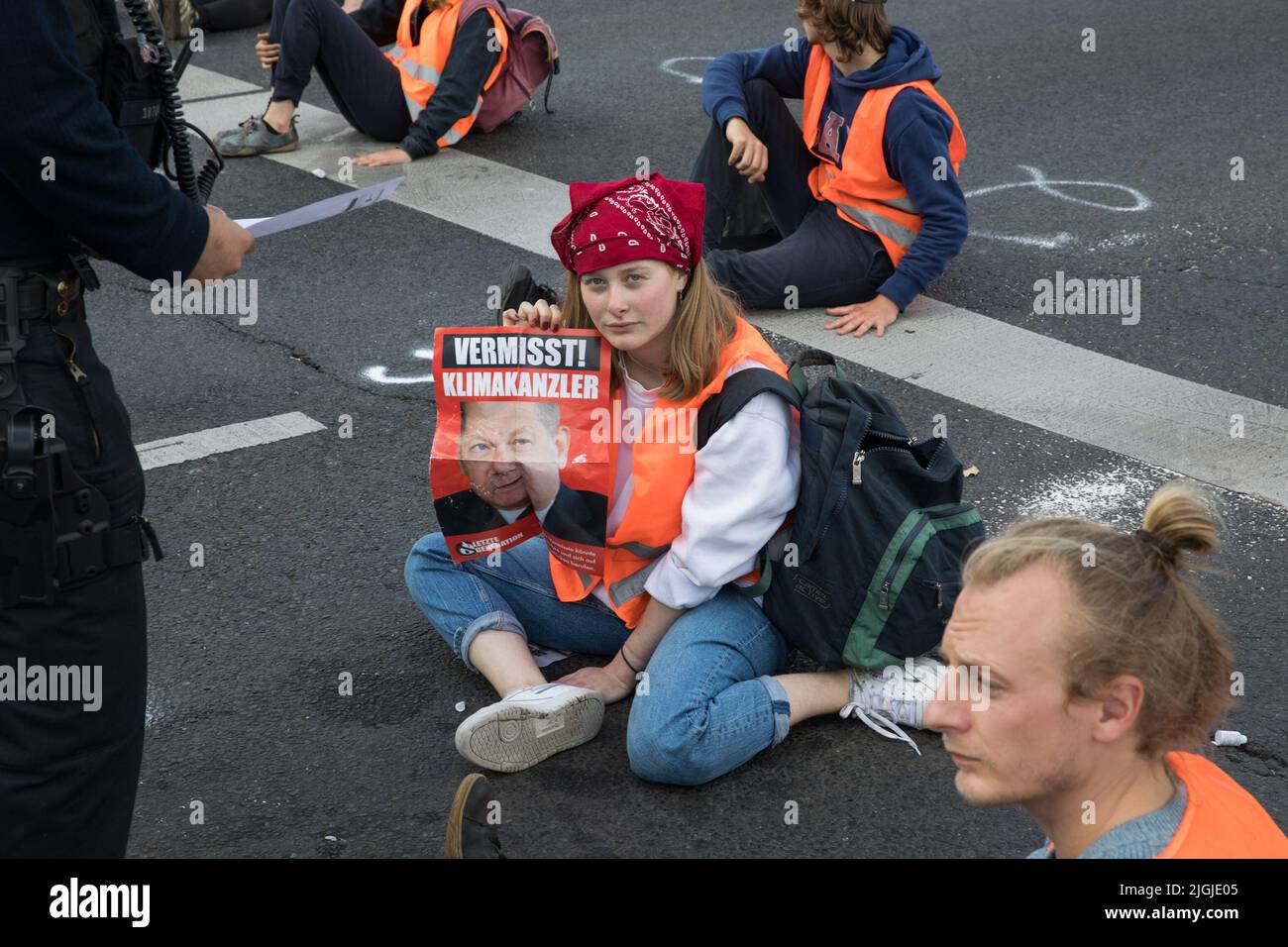 Climate activists from the Letzte Generation, Last Generation, movement ...