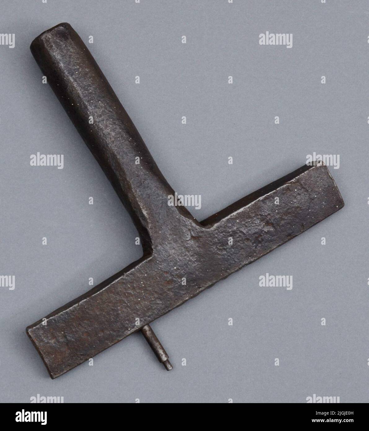 Anhåll T-shaped detention of steel, as well as the shaft of iron, with ...