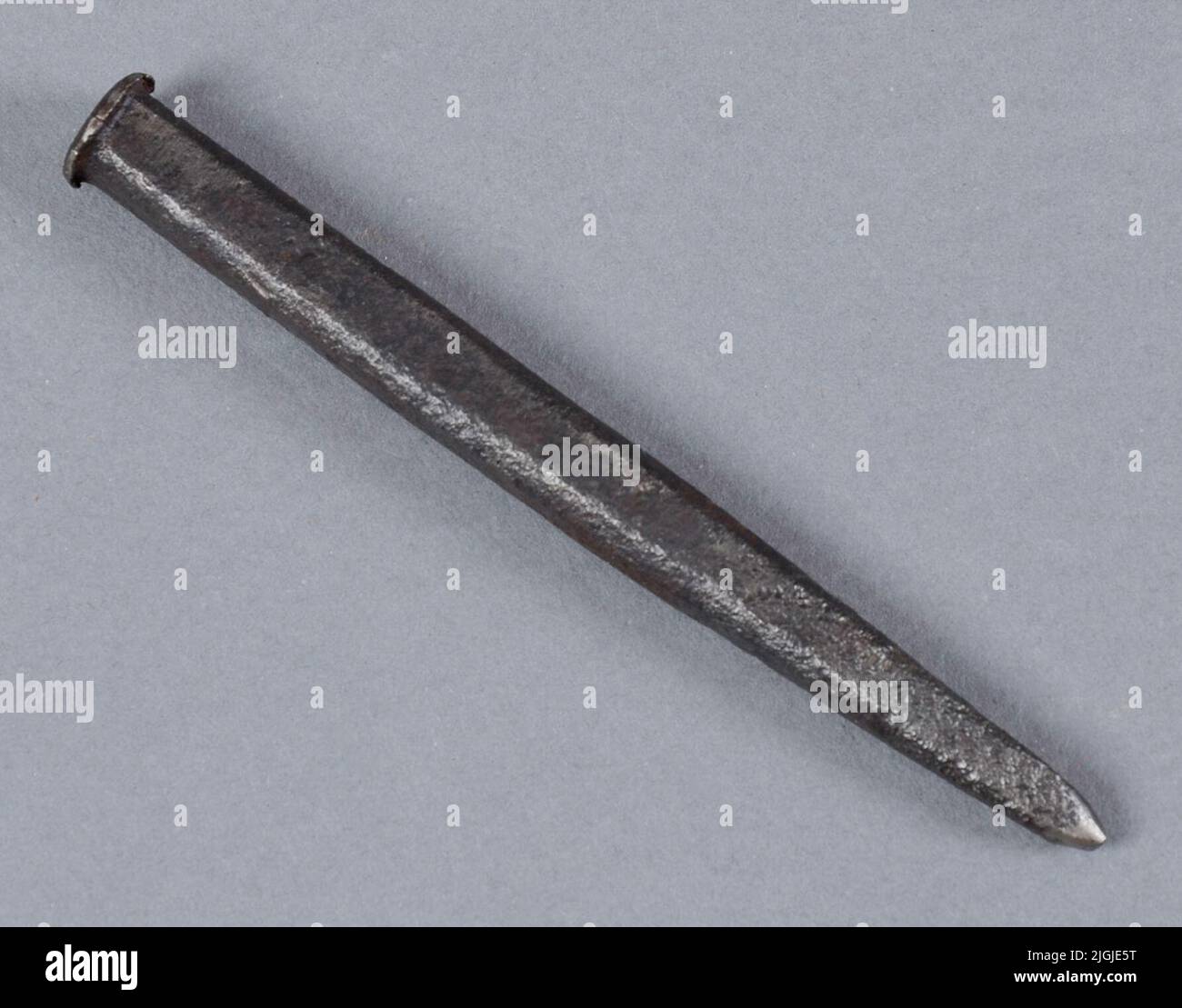 Dorn Steel of steel. A round bar with a flat end and conical lace, for ...