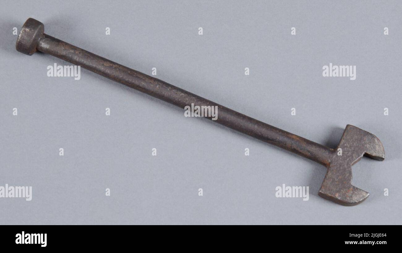 Hexagonal screws hi-res stock photography and images - Alamy