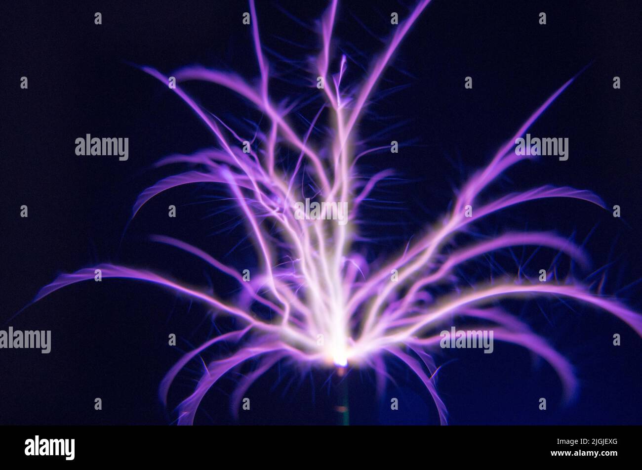 Lightning from a Tesla coil Stock Photo - Alamy