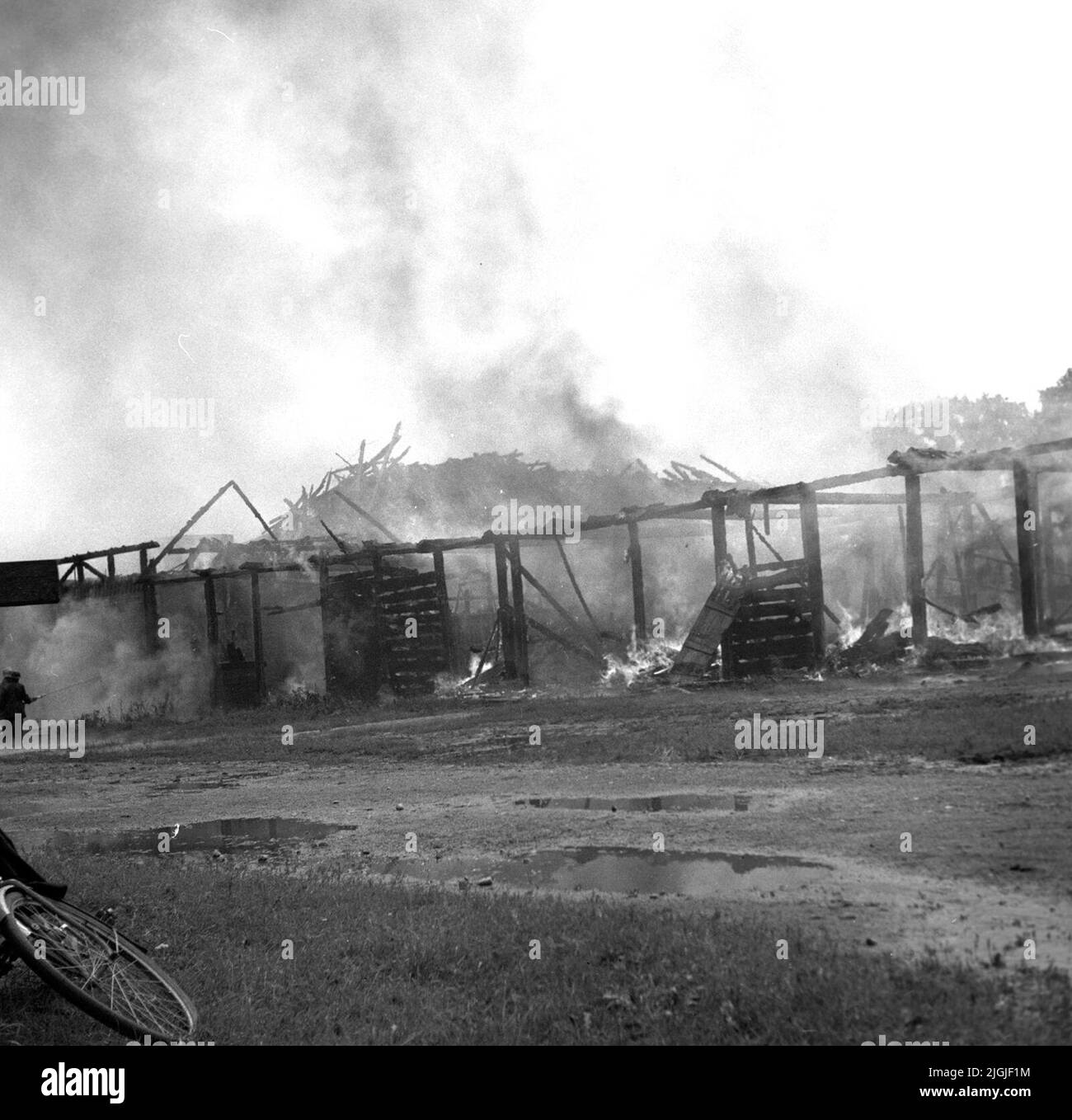 Fire damage roof building Black and White Stock Photos & Images - Alamy