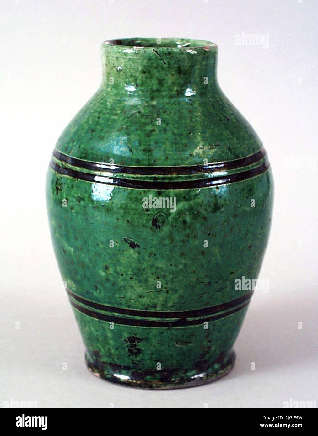 Vas Vase, earthenware, red cut. Turn. Inscription at the bottom ...