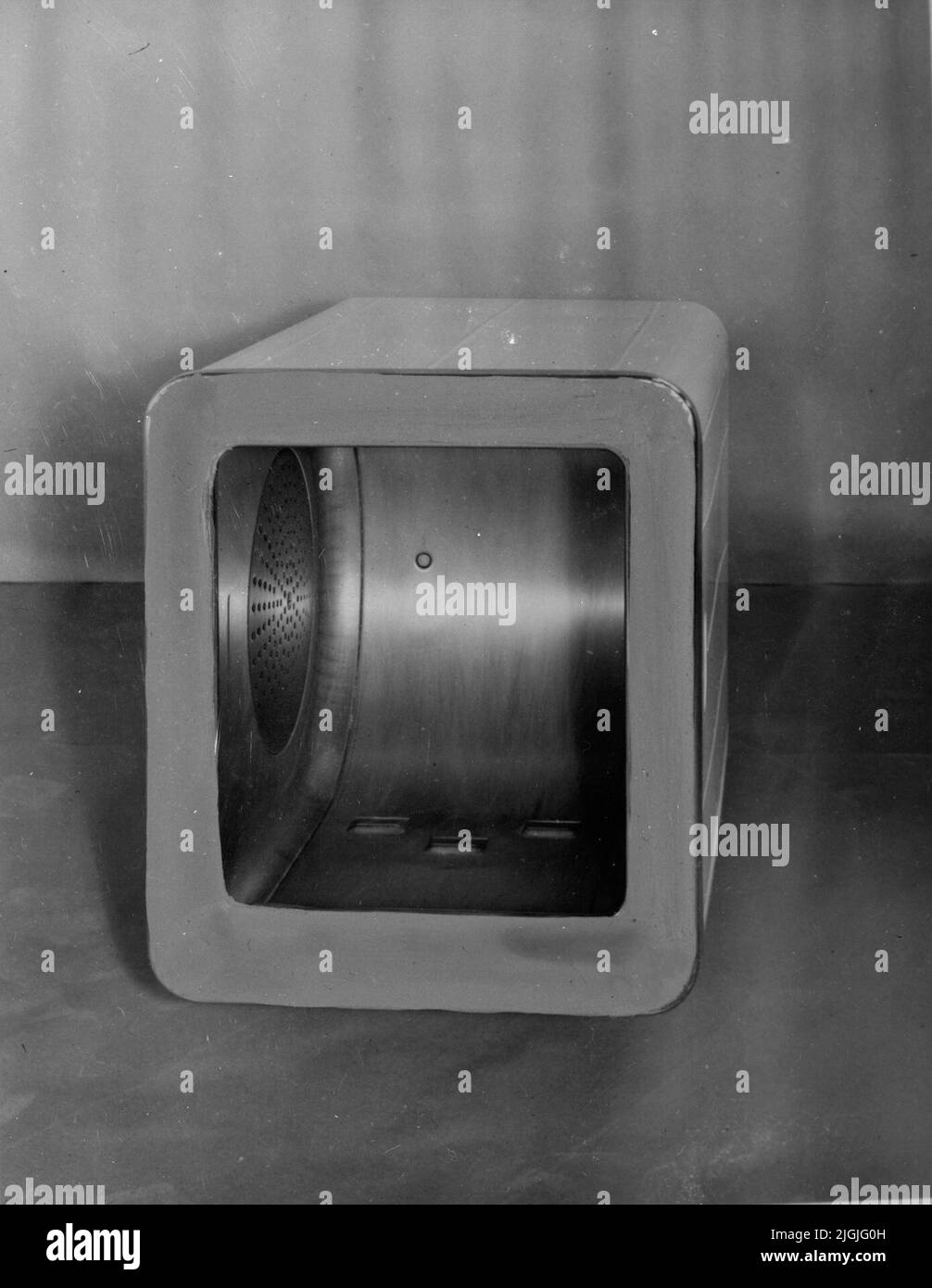 Laundry machine home Black and White Stock Photos & Images - Alamy