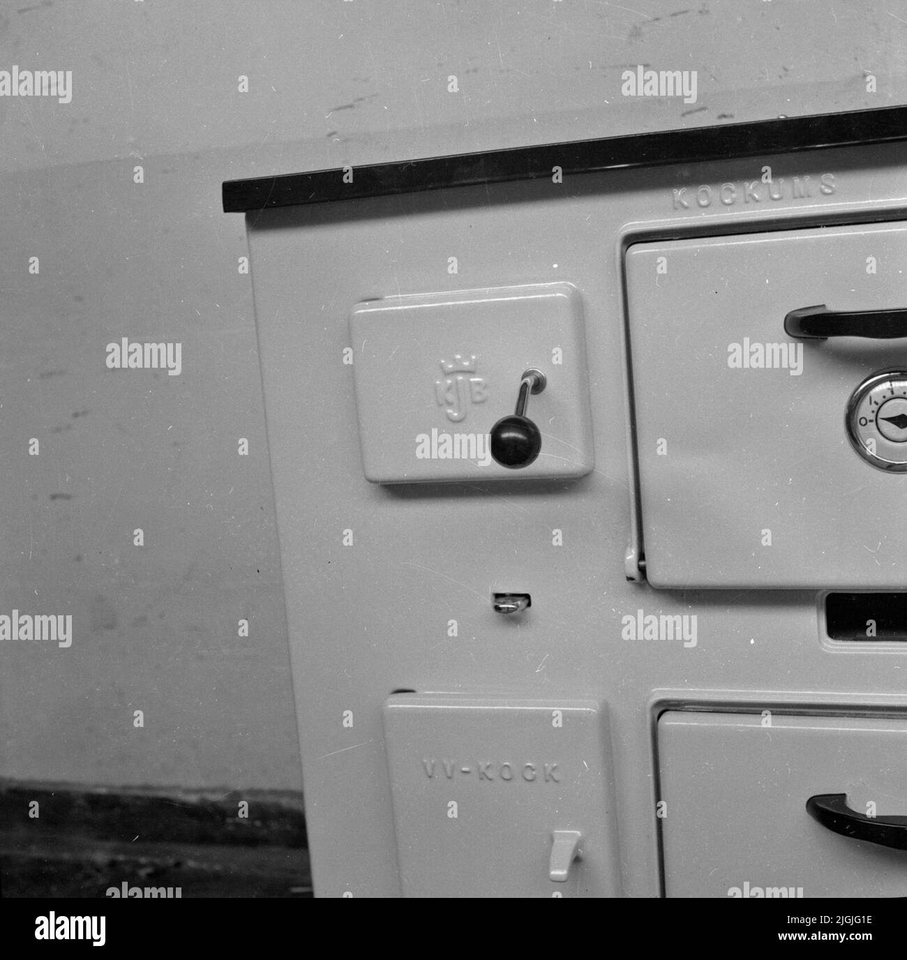 Ornate stoves hi-res stock photography and images - Alamy