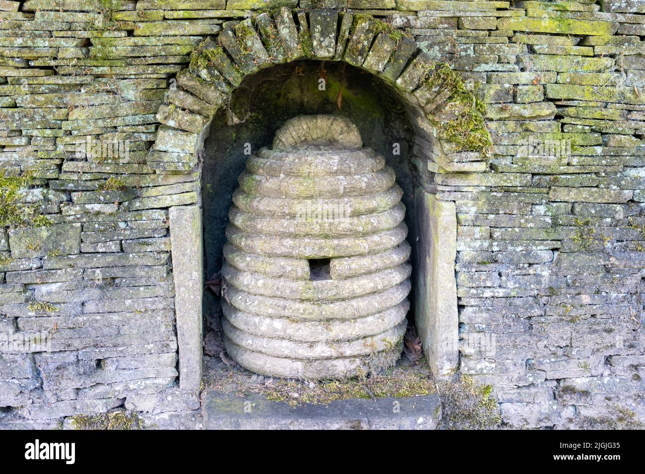 Skep hi-res stock photography and images - Alamy