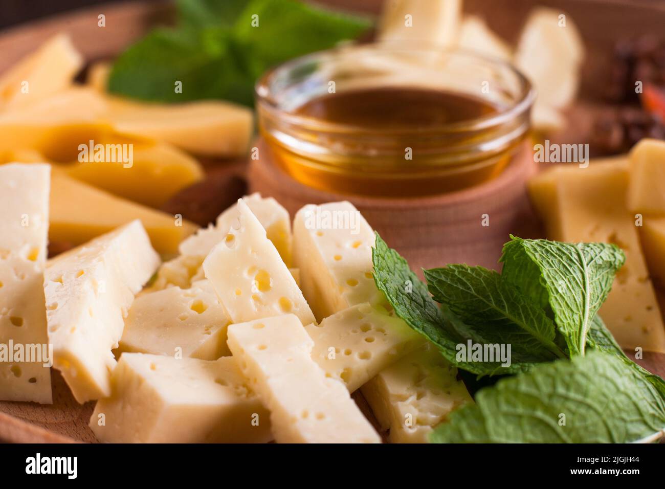 Pieces cheddar close up hi-res stock photography and images - Alamy