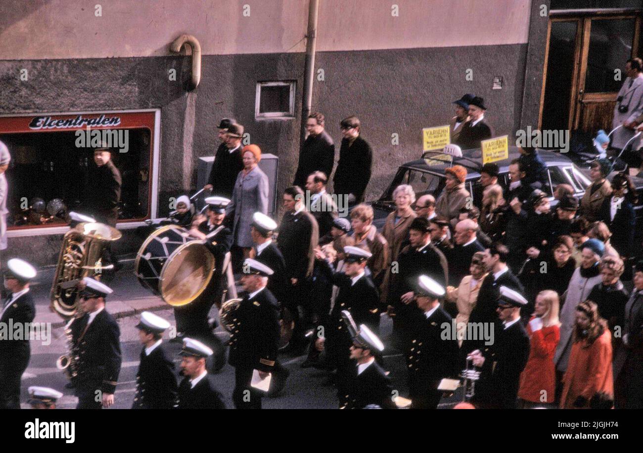 Musikkår The Navy's music choir marches in this year's Revelj. The ...