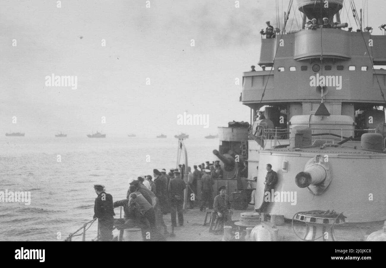 Fartyg The armored cruiser Fylgia in the fleet out on open water ...