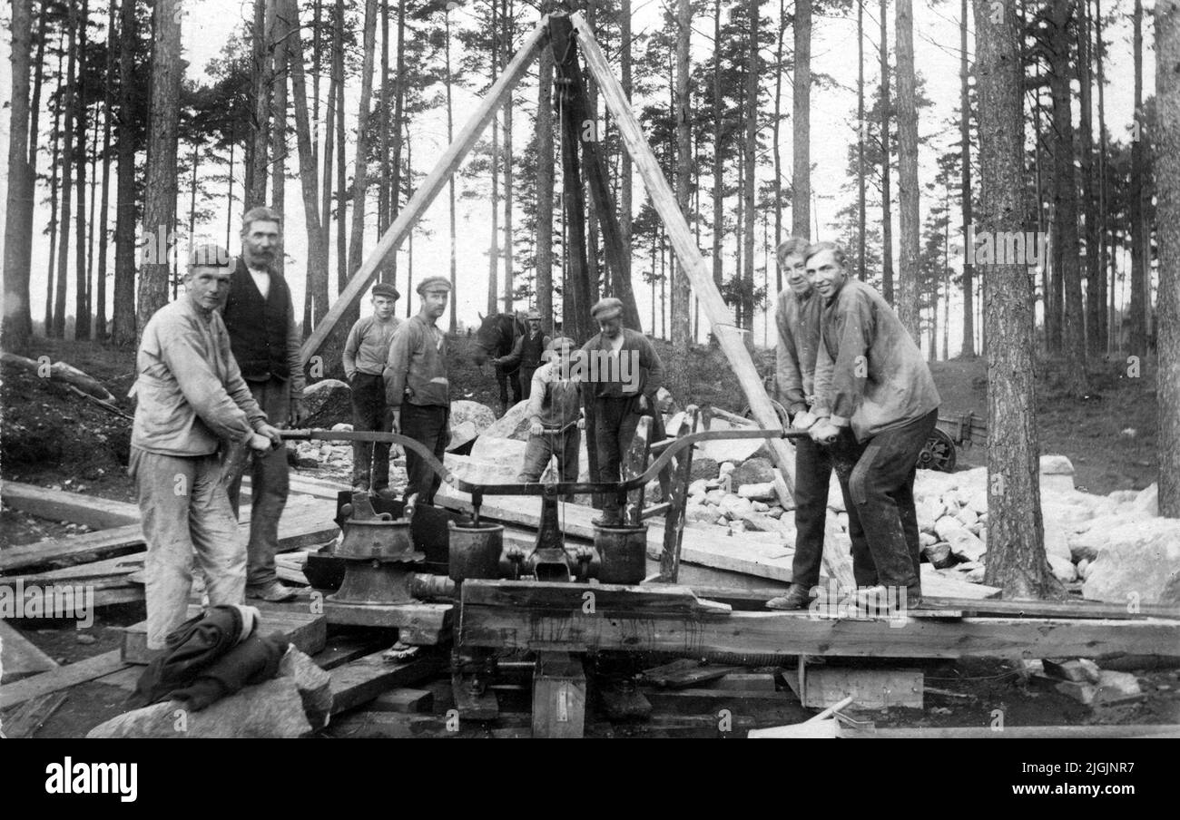 Sanatorium Work on digging well at Furs Sanatorium in 1920. From left ...