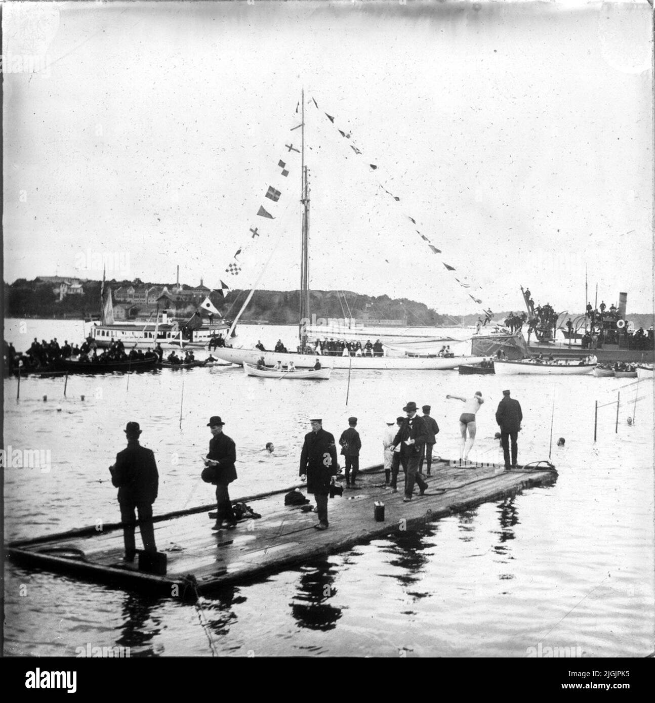 Crowd swimming Black and White Stock Photos & Images - Alamy