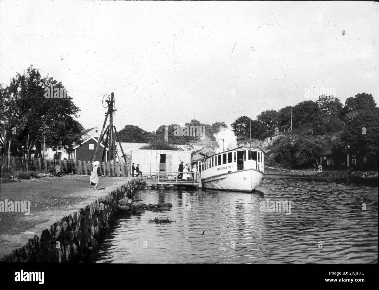 Skärgårdsbåt The archipelago boat Imperator at the bridge in Lyckebyån ...