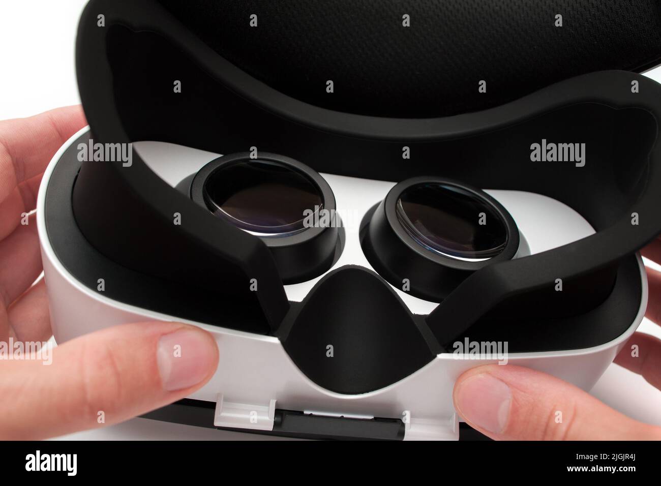Virtual reality 3d eyewear hi-res stock photography and images - Alamy