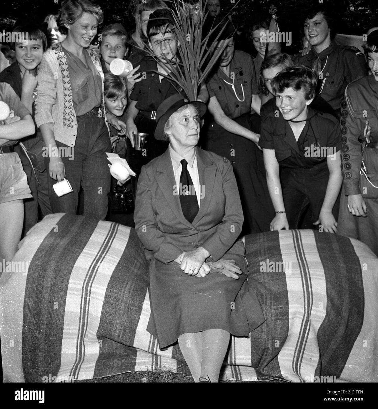 Scoutrörelse Sitting, Olave Baden-Powell (1889-1977), widow of Robert ...