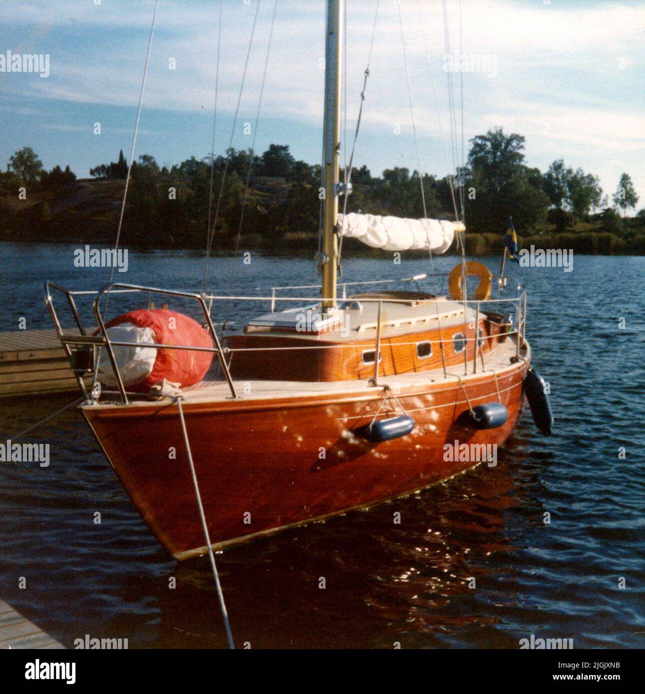 Båt Sege boat at Brygga at Saxemara Boat Shipyard Stock Photo - Alamy