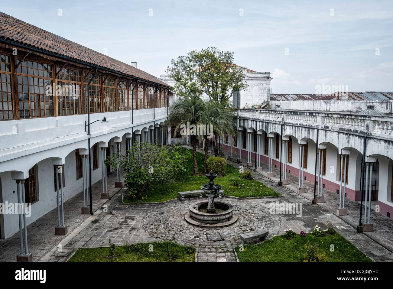 Museum of modern art in quito hi-res stock photography and images - Alamy
