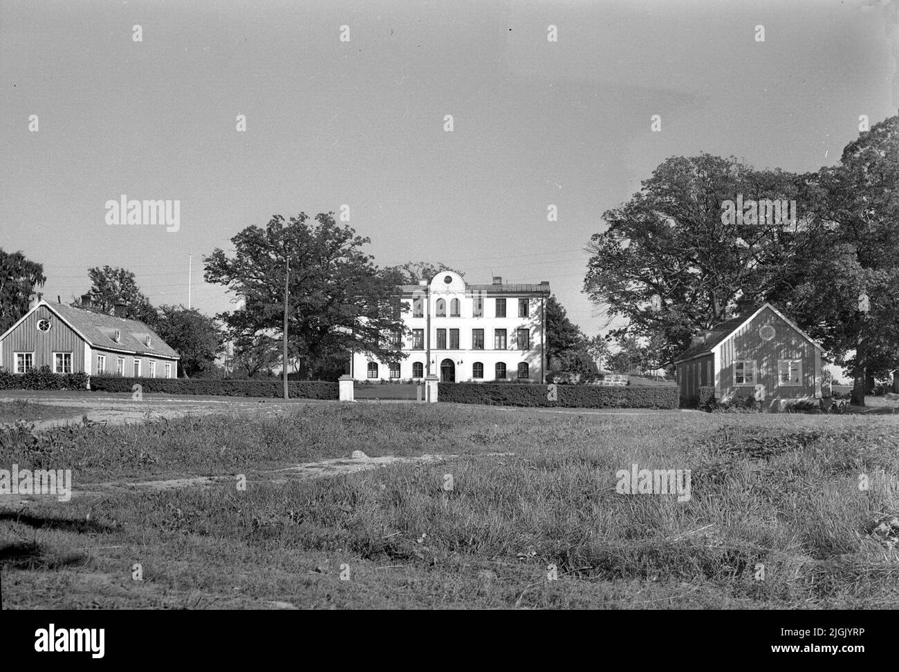 Herrgård Main building and side buildings belonging to Hobykulle ...