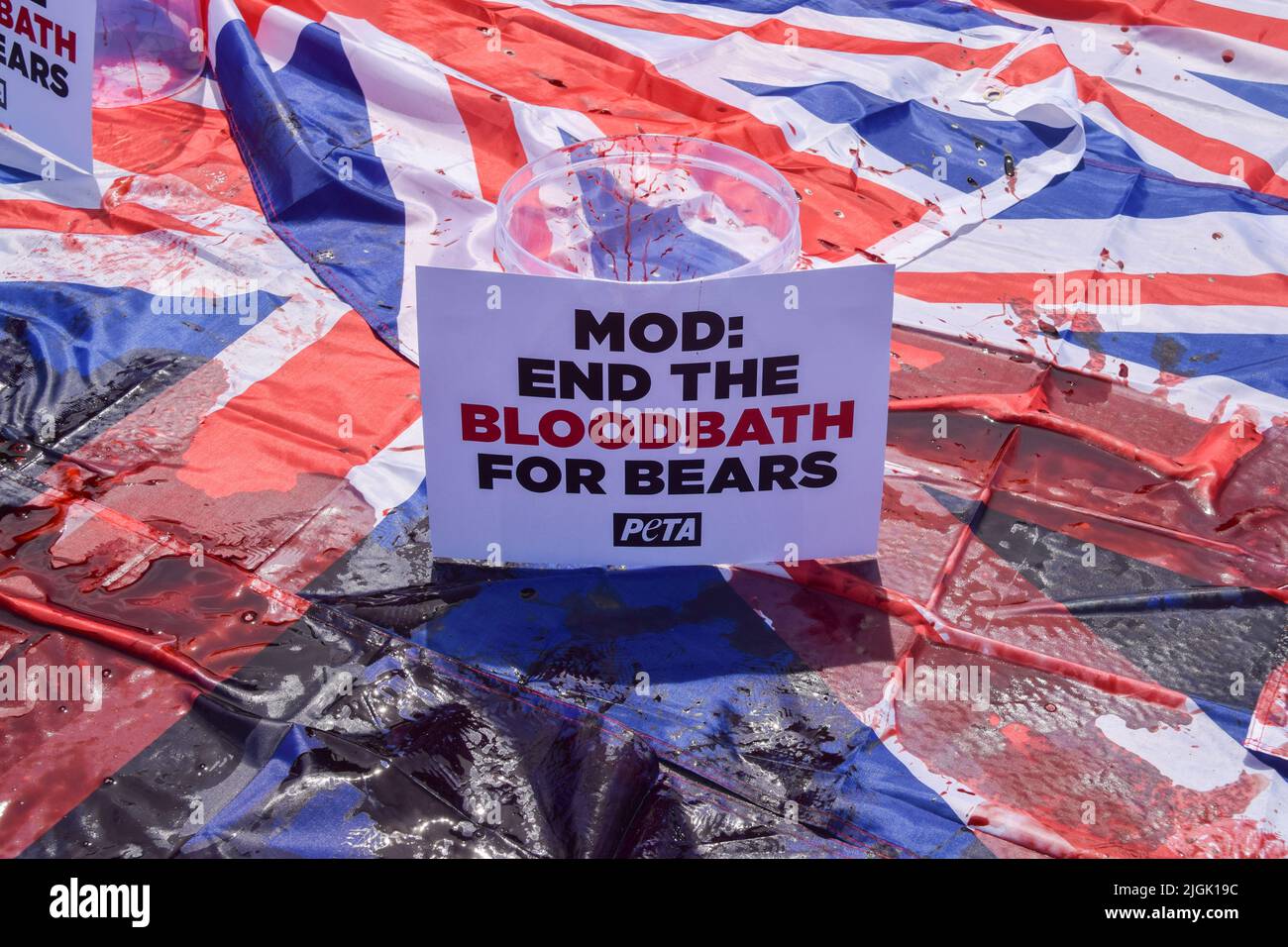 Fake fur caps hi-res stock photography and images - Alamy