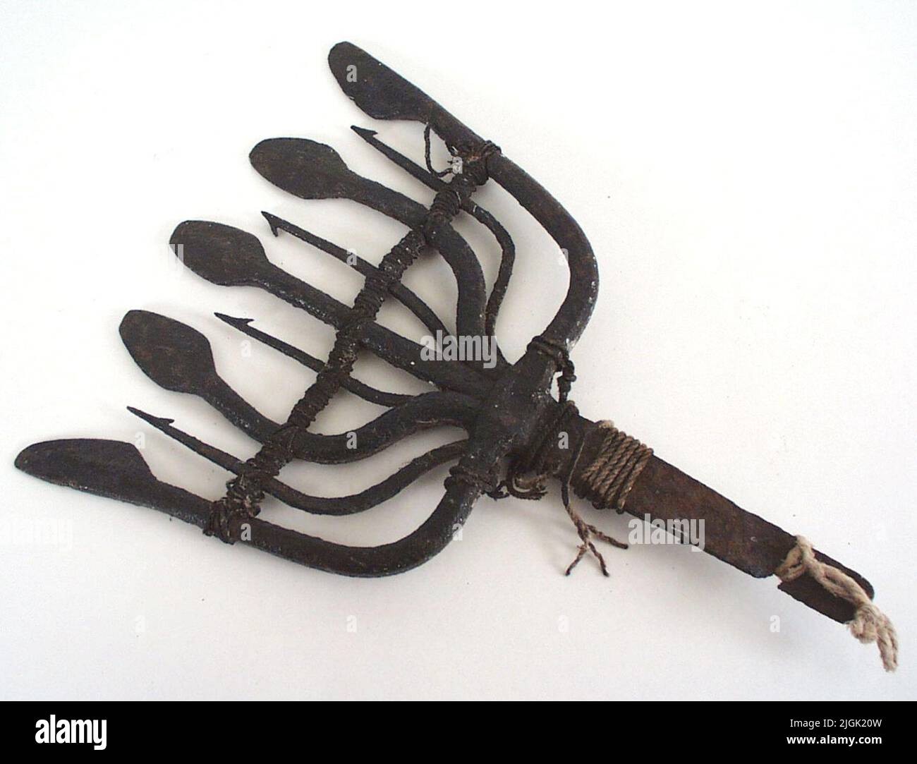 Ljuster Lights, so -called five iron. Five forged Levar, in between iron with a hawk. Cotton ...