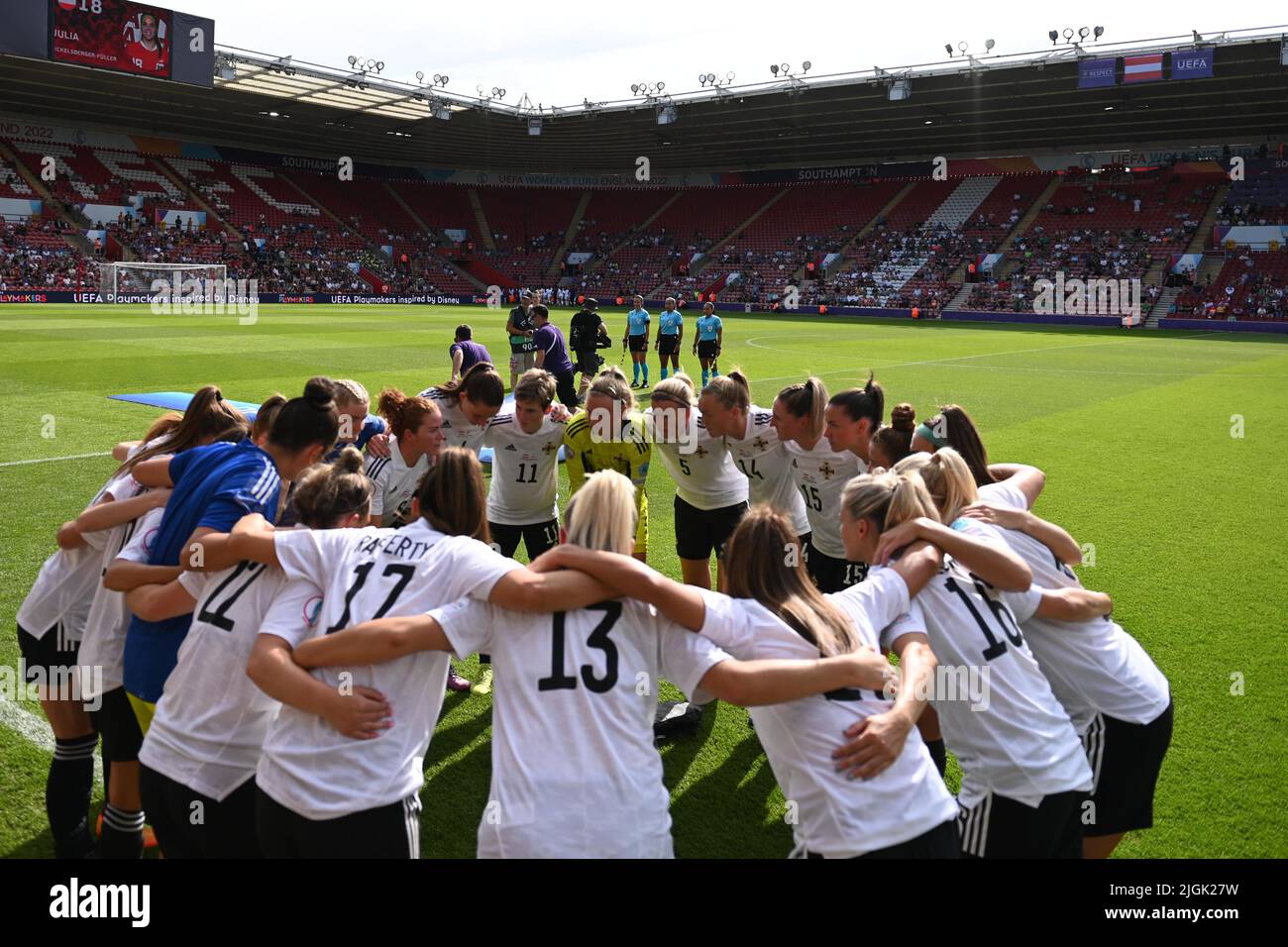 The ireland team do the huddle before the kick off hi-res stock ...