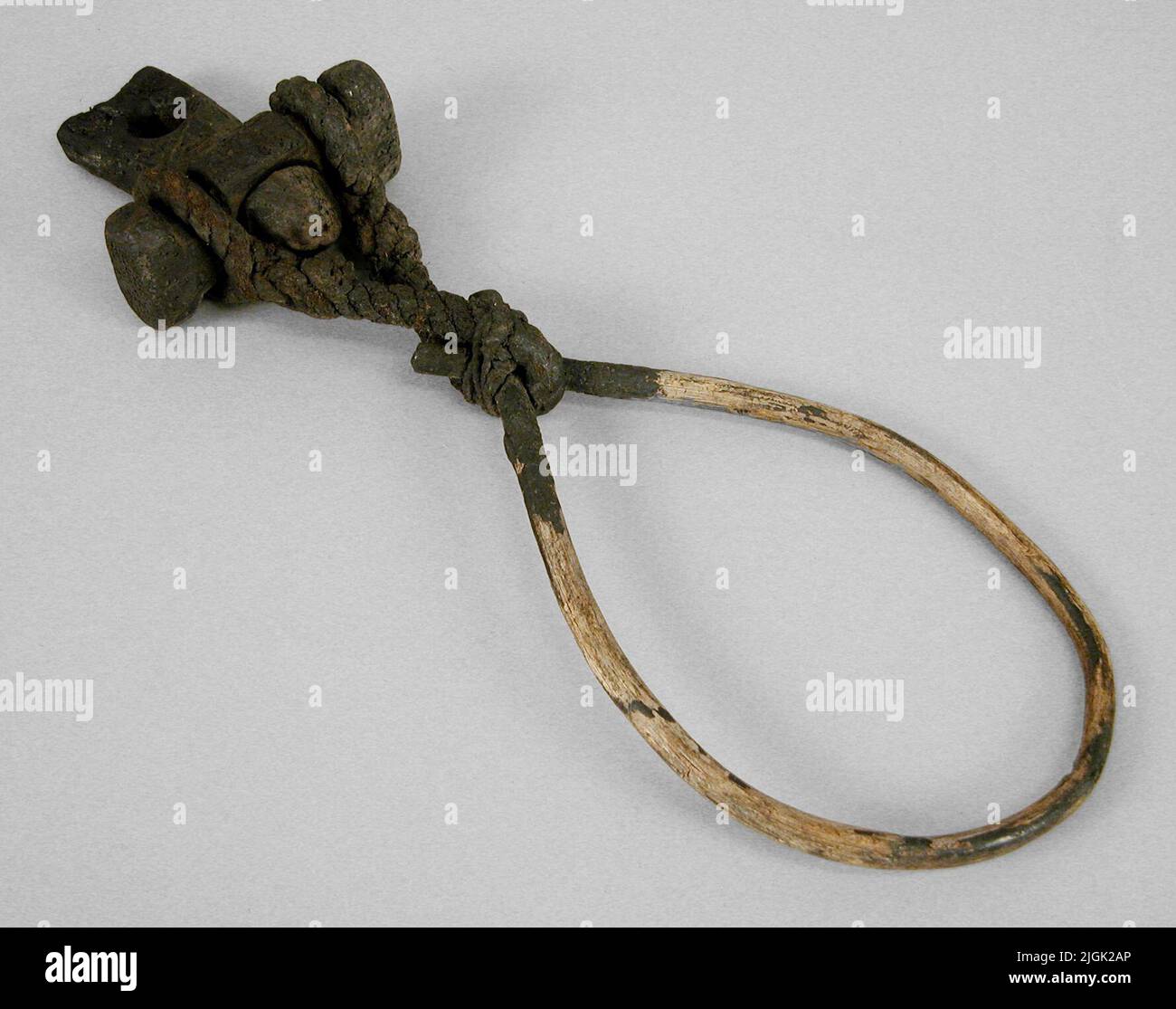 Lekande Playing of wood. Oblong wooden block. Loop of curved branch ...