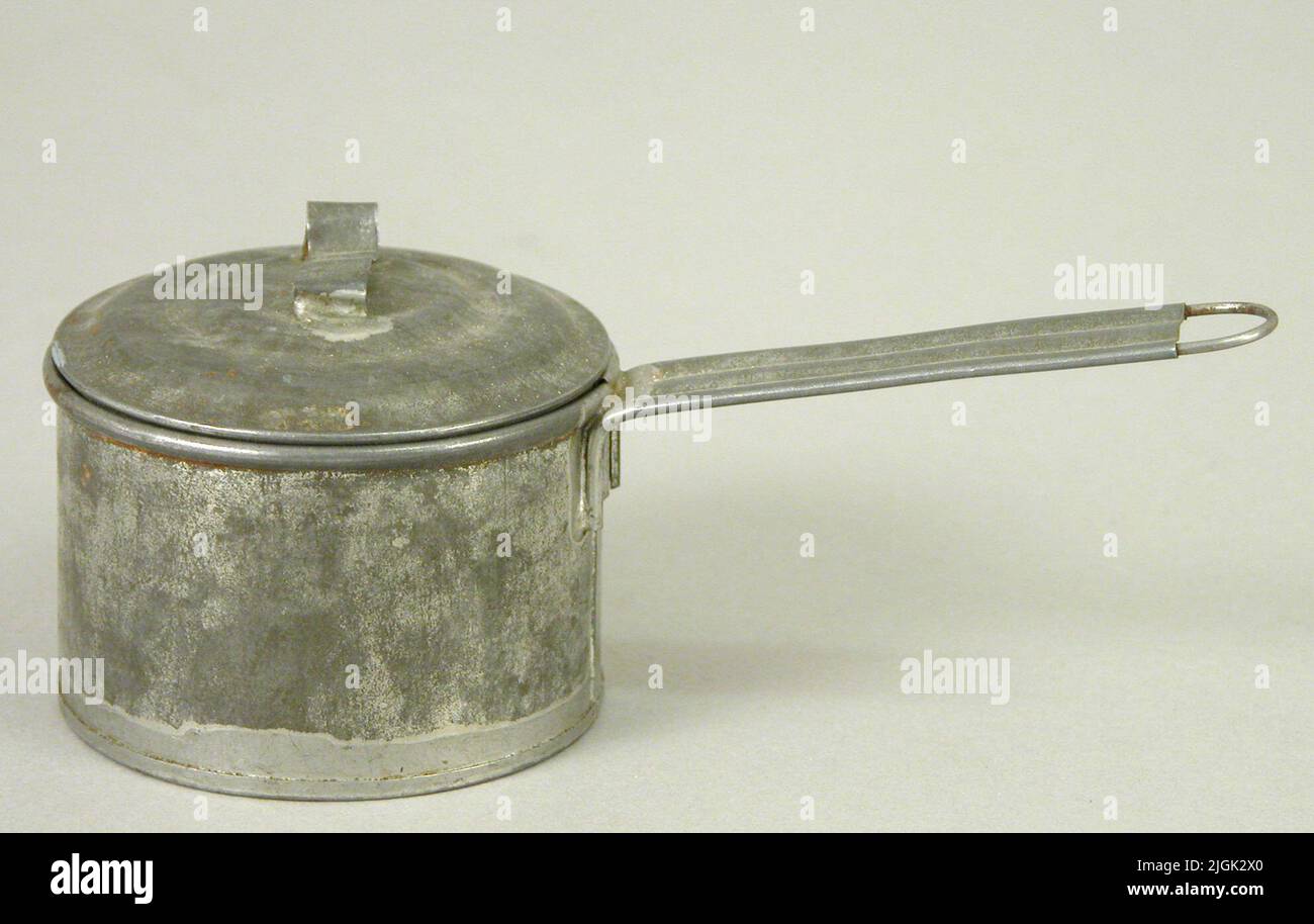 Gryta Casserole of sheet metal. Handle, Pip and Lock. Giving Growing up ...