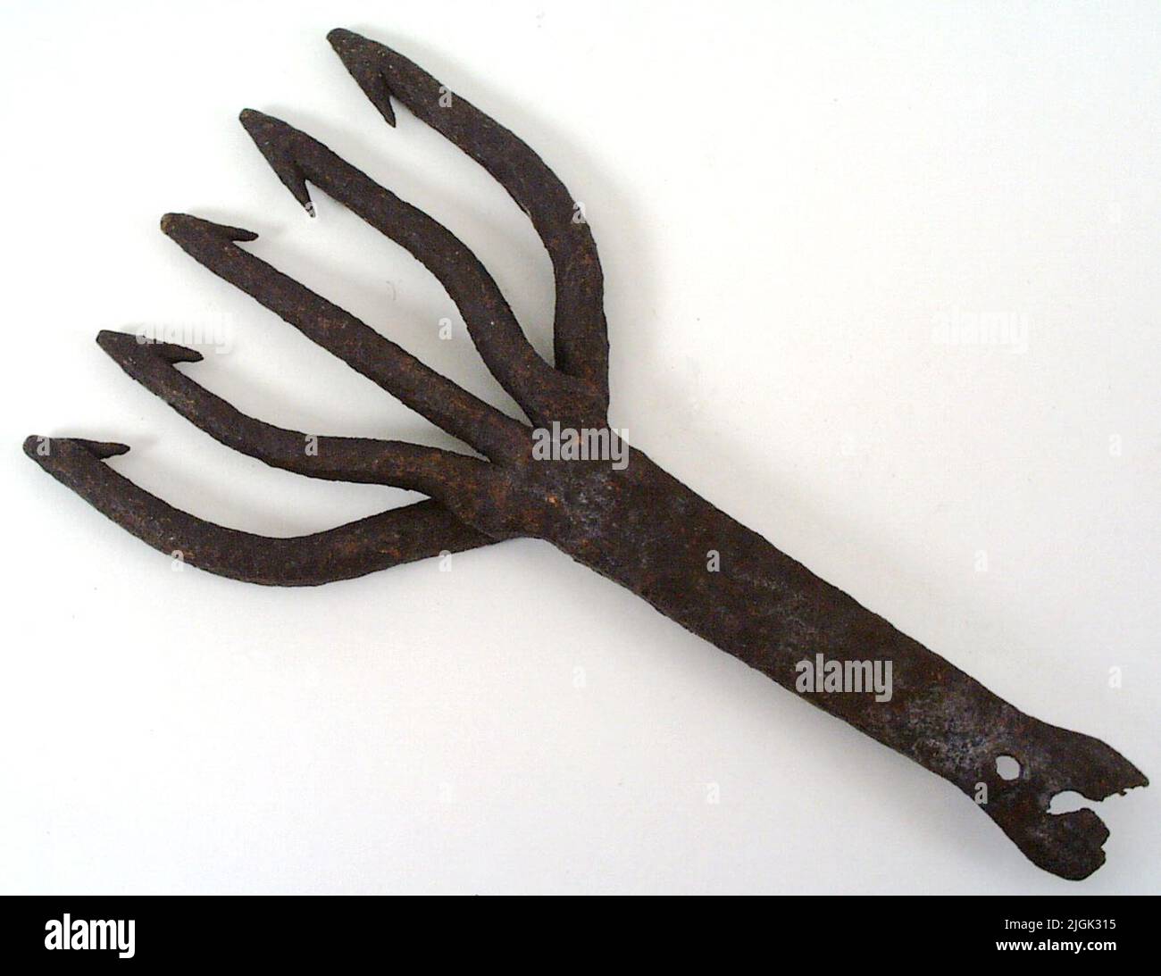 Metal fish spear hi-res stock photography and images - Alamy
